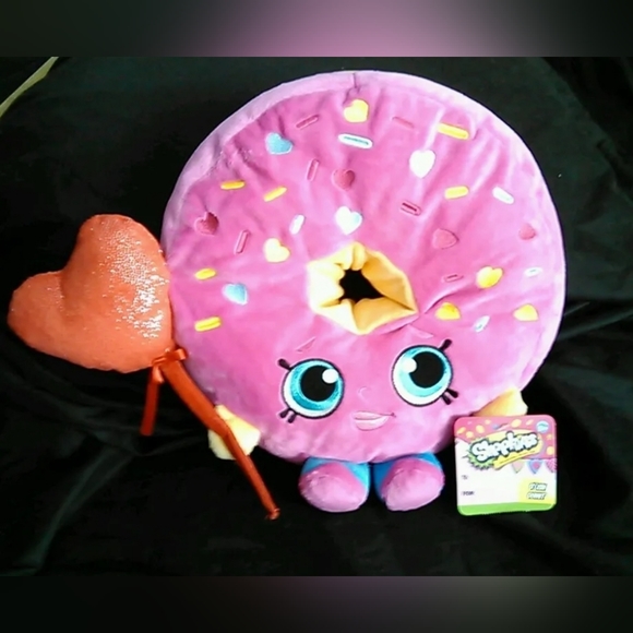 Shopkins | Accessories | Shopkins Dlish Donut Plush 1 Just Play ...